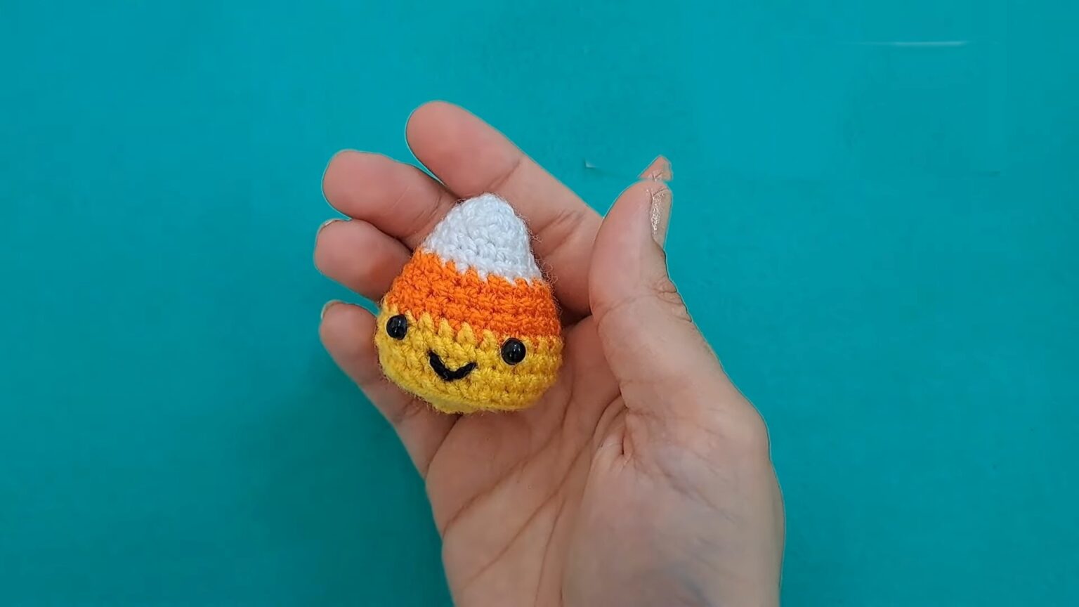 Crochet Candy Corn Tutorial – Festive and Easy Fall Decoration ...