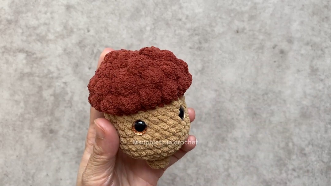 No-Sew Crochet Baby Acorn with Oak Leaf Pattern for Beginners - Crochet Ami