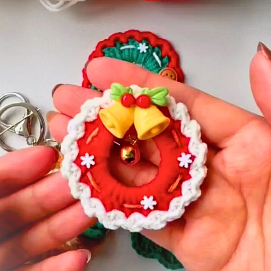 How to Crochet Christmas Key Medals That Are Perfect for Gifts and ...