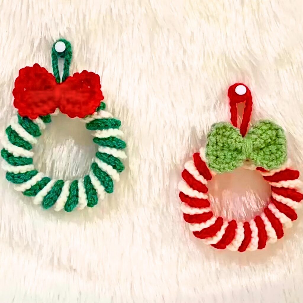 Crochet Candy Cane for Holiday Décor With Video Tutorial - Crochet Ami